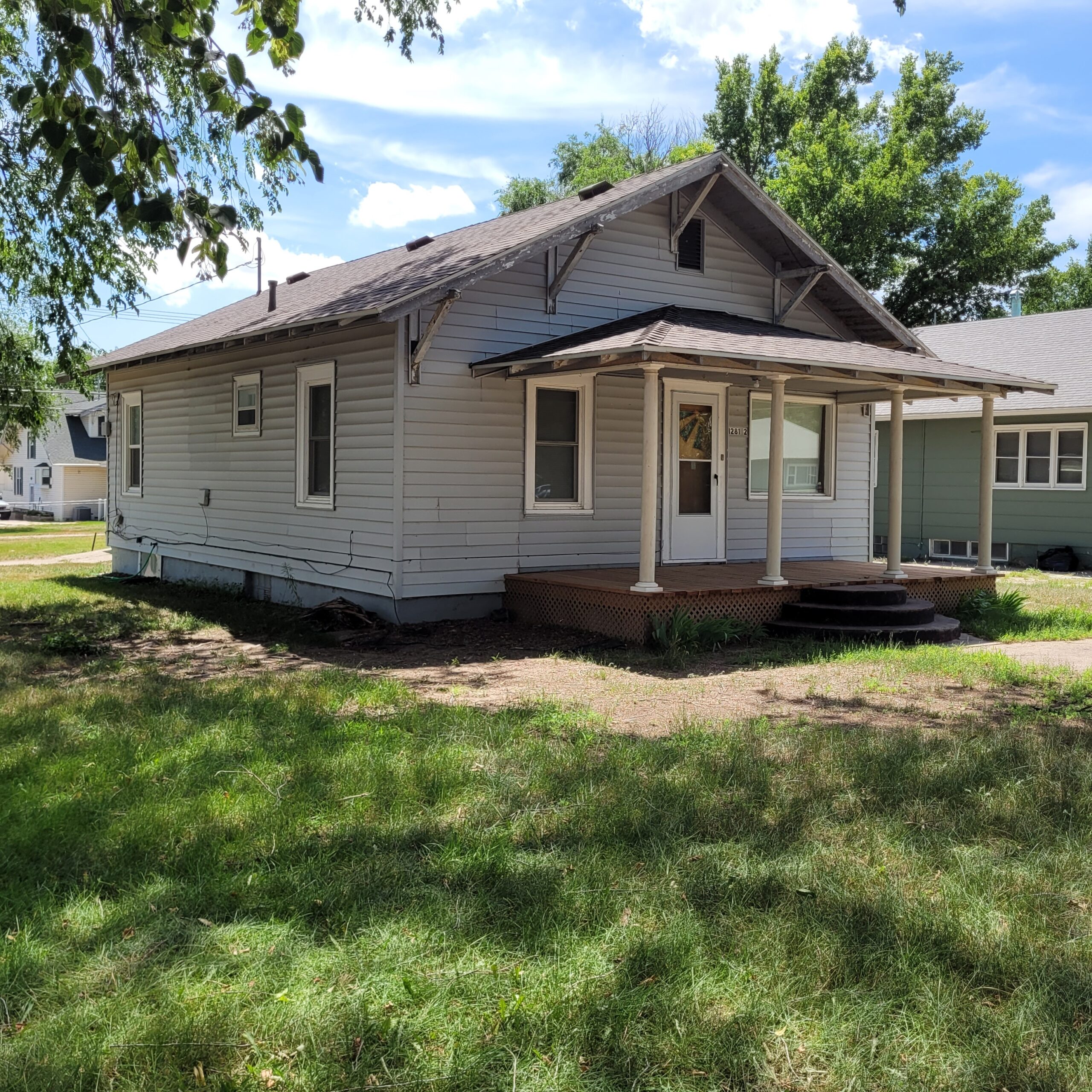 Charming 3 bedroom home on corner lot! | Jack Nerud Realty